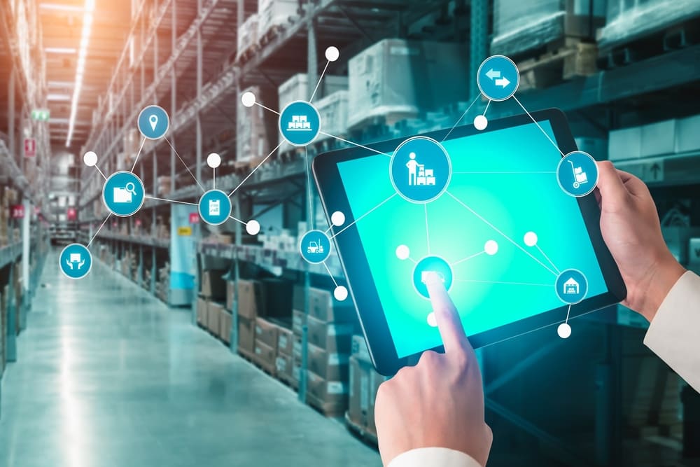 O que é warehouse control system (WCS) e como escolher o ideal - TOTVS